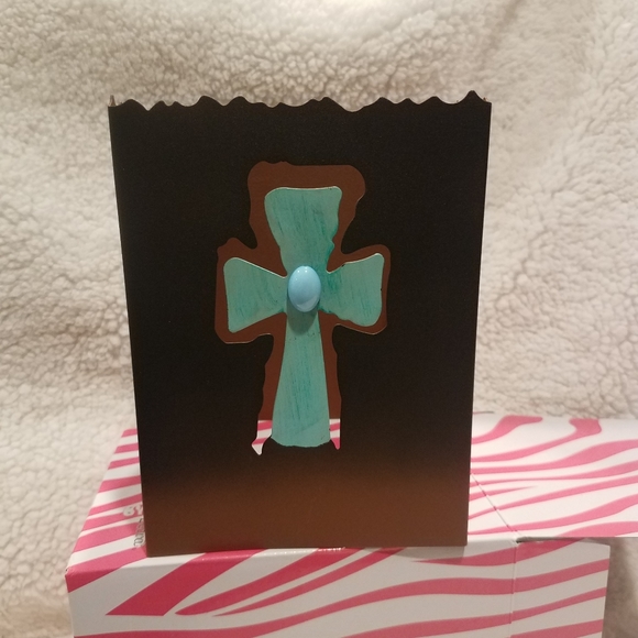 Pink Zebra | Accents | Pink Zebra Turquoise Cross Shade | Poshmark